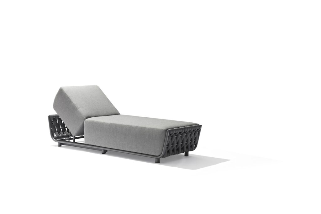 Hug CJ-HU50 Chaise Lounge-Ottoman – Admiral Furniture